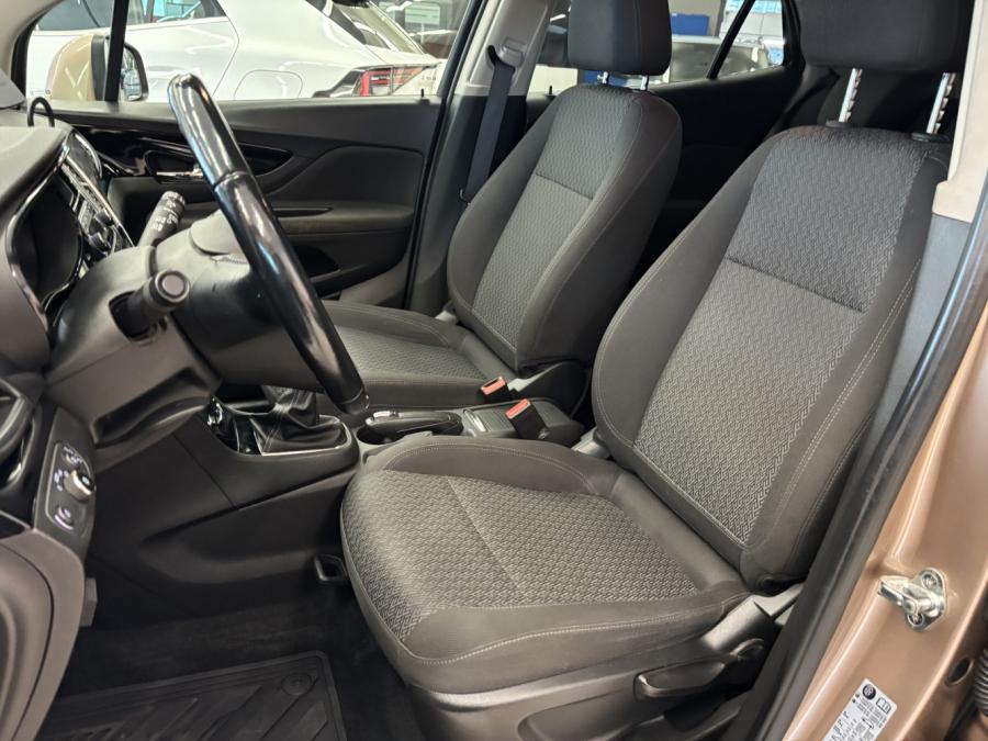 Brūns Opel Mokka 2018 Rīga, ar dzinēja tilpumu 1.60 L un nobraukumu 138 tūkst. km par 8700 €, foto 9 vietnē AUTOMOTO.COM.LV