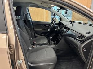 Brūns Opel Mokka 2018 Rīga, ar dzinēja tilpumu 1.60 L un nobraukumu 138 tūkst. km par 8700 €, foto 13 vietnē AUTOMOTO.COM.LV