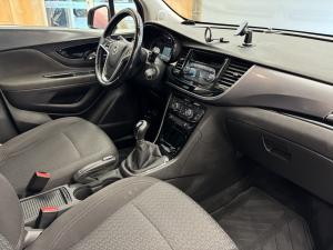 Brūns Opel Mokka 2018 Rīga, ar dzinēja tilpumu 1.60 L un nobraukumu 138 tūkst. km par 8700 €, foto 14 vietnē AUTOMOTO.COM.LV