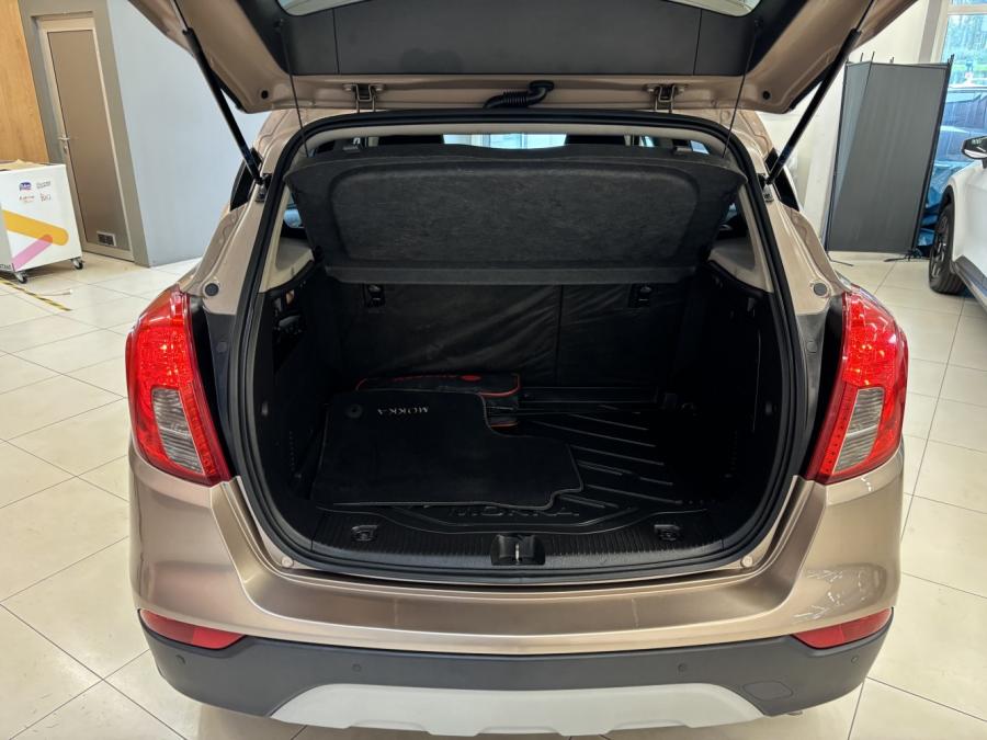 Brūns Opel Mokka 2018 Rīga, ar dzinēja tilpumu 1.60 L un nobraukumu 138 tūkst. km par 8700 €, foto 21 vietnē AUTOMOTO.COM.LV