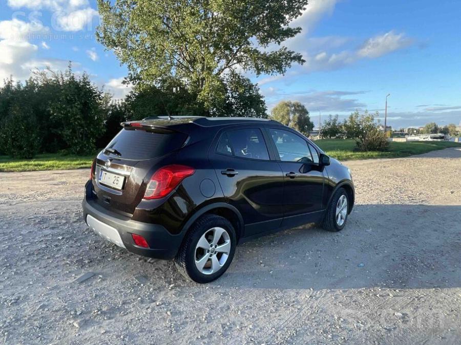 Brown Opel Mokka 2016 in Riga, with an engine capacity of 1.60 L and mileage of 110 thousand km for 6000 €, photo 5 on AUTOMOTO.COM.LV