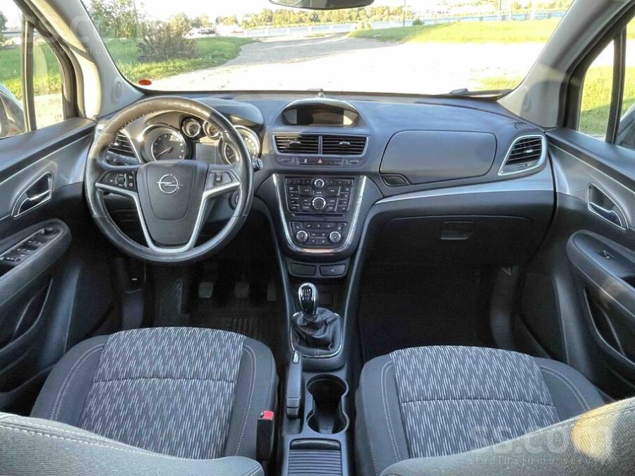 Brown Opel Mokka 2016 in Riga, with an engine capacity of 1.60 L and mileage of 110 thousand km for 6000 €, photo 6 on AUTOMOTO.COM.LV