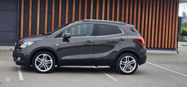 Brown Opel Mokka 2016 in Klaipeda, with an engine capacity of 1.60 L and mileage of 147 thousand km for 8350 €, photo 3 on AUTOMOTO.COM.LV