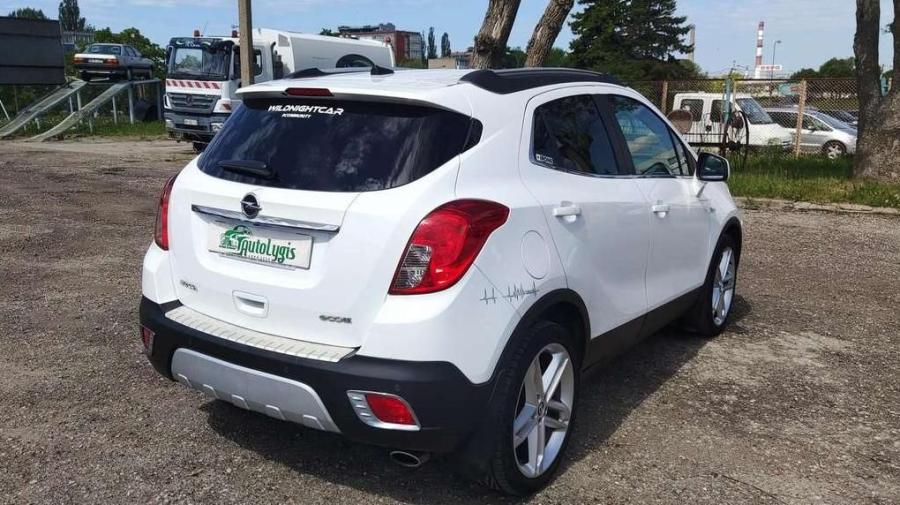 Opel Mokka 2015 in Klaipeda, with an engine capacity of 1.69 L and mileage of 189 thousand km for 6390 €, photo 6 on AUTOMOTO.COM.LV