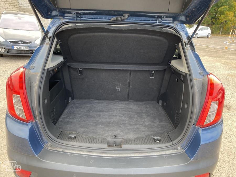 Opel Mokka 2015 in Silute, with an engine capacity of 1.60 L and mileage of 157 thousand km for 7750 €, photo 16 on AUTOMOTO.COM.LV