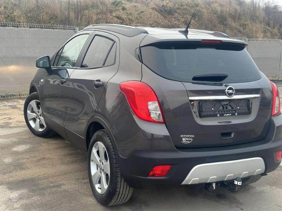 Opel Mokka 2016 in Ukmerge, with an engine capacity of 1.60 L and mileage of 72 thousand km for 7450 €, photo 4 on AUTOMOTO.COM.LV