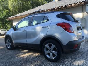 Opel Mokka 2016 in Valmiera, with an engine capacity of 1.60 L and mileage of 177 thousand km for 7770 €, photo 4 on AUTOMOTO.COM.LV