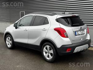 Opel Mokka 2016 in Riga, with an engine capacity of 1.60 L and mileage of 124 thousand km for 7300 €, photo 4 on AUTOMOTO.COM.LV
