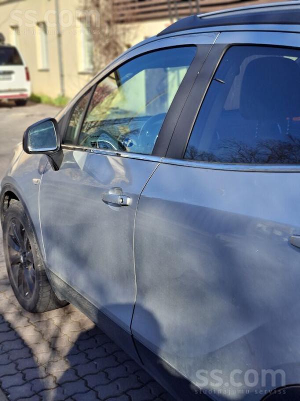Opel Mokka 2016 in Ventspils, with an engine capacity of 1.60 L and mileage of 236 thousand km for 7999 €, photo 6 on AUTOMOTO.COM.LV