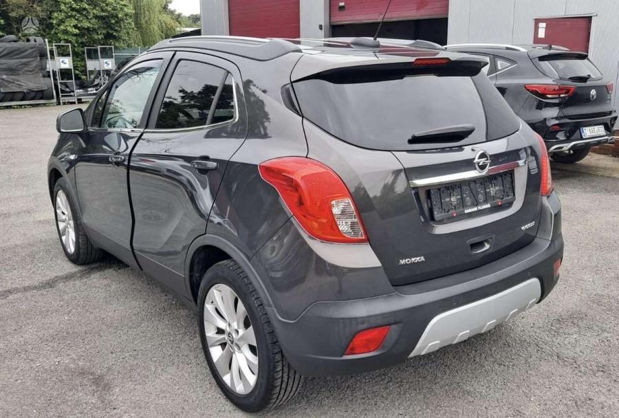Opel Mokka 2016 in Kaunas, with an engine capacity of 1.60 L and mileage of 158 thousand km for 7990 €, photo 4 on AUTOMOTO.COM.LV