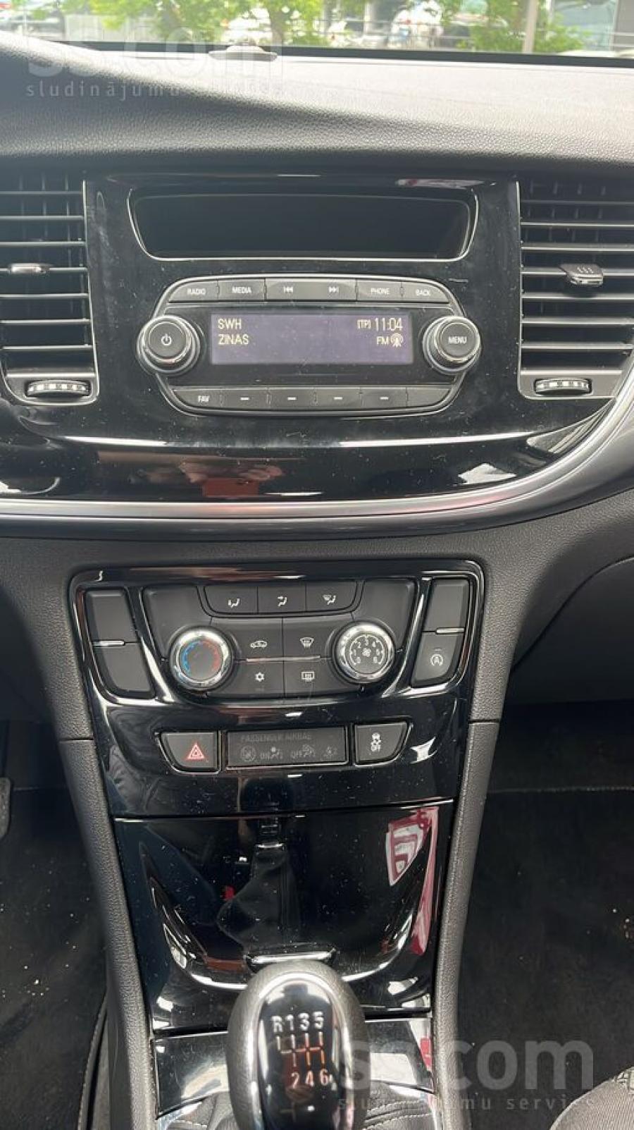 Opel Mokka 2017 Rīga, ar dzinēja tilpumu 1.60 L un nobraukumu 129 tūkst. km par 8450 €, foto 10 vietnē AUTOMOTO.COM.LV