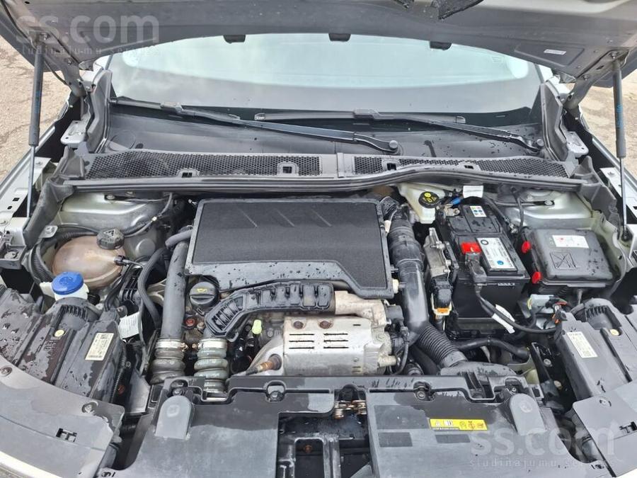 Opel Mokka 2022 in Jelgava, with an engine capacity of 1.20 L and mileage of 120 thousand km for 13800 €, photo 5 on AUTOMOTO.COM.LV