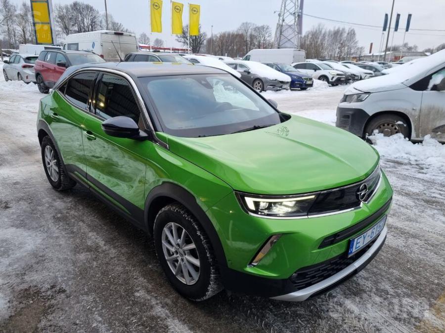 Green Opel Mokka 2021 in Riga, with an engine capacity of 1.20 L and mileage of 79 thousand km for 16300 €, photo 3 on AUTOMOTO.COM.LV