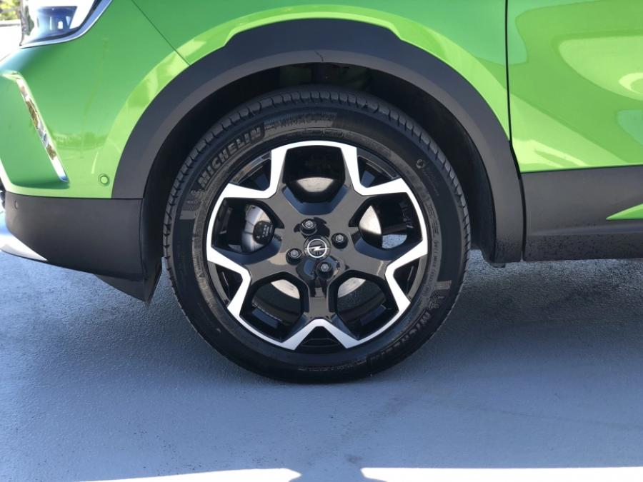 Green Opel Mokka 2021 in Riga, with an engine capacity of 0.00 L and mileage of 31 thousand km for 16650 €, photo 14 on AUTOMOTO.COM.LV