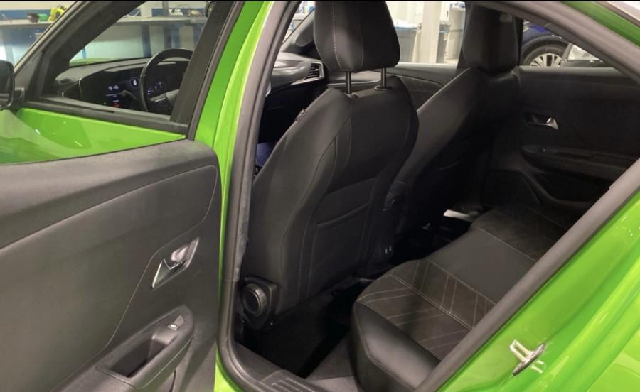 Green Opel Mokka 2021 in Riga, with an engine capacity of 0.00 L and mileage of 31 thousand km for 16650 €, photo 16 on AUTOMOTO.COM.LV