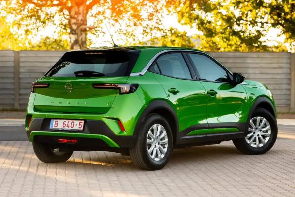 Green Opel Mokka 2021 in Jelgava, with an engine capacity of 1.00 L and mileage of 24 thousand km for 19900 €, photo 5 on AUTOMOTO.COM.LV