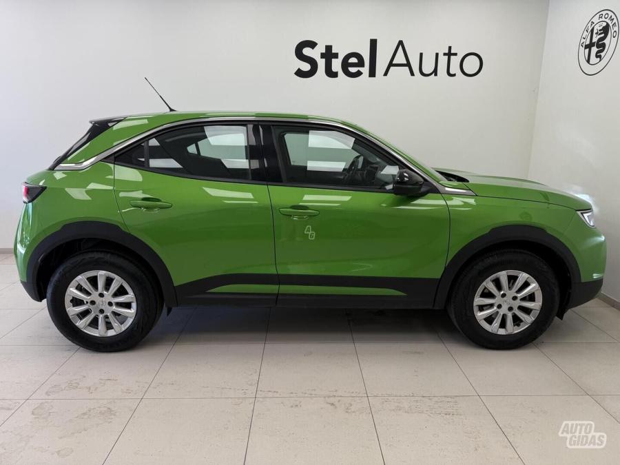 Green Opel Mokka 2021 in Vilnius, with an engine capacity of 1.20 L and mileage of 42 thousand km for 13790 €, photo 7 on AUTOMOTO.COM.LV