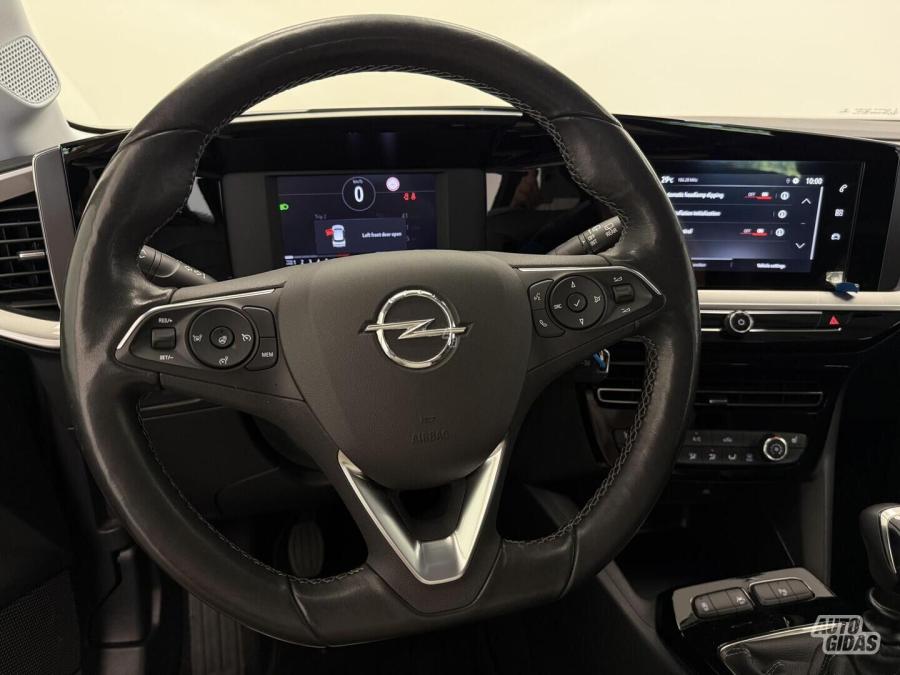 Green Opel Mokka 2021 in Vilnius, with an engine capacity of 1.20 L and mileage of 42 thousand km for 13790 €, photo 14 on AUTOMOTO.COM.LV