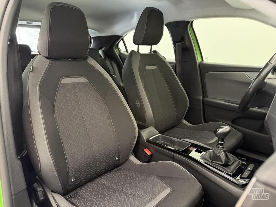Green Opel Mokka 2021 in Vilnius, with an engine capacity of 1.20 L and mileage of 42 thousand km for 13790 €, photo 24 on AUTOMOTO.COM.LV