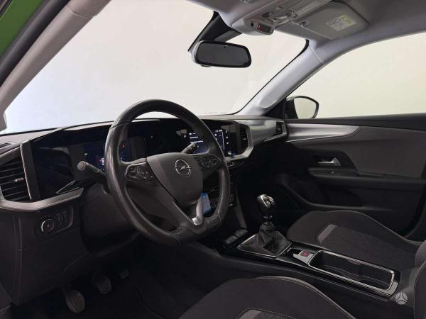 Green Opel Mokka 2021 in Vilnius, with an engine capacity of 1.20 L and mileage of 42 thousand km for 13790 €, photo 10 on AUTOMOTO.COM.LV