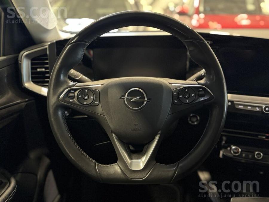 Green Opel Mokka 2021 in Riga, with an engine capacity of 1.60 L and mileage of 80 thousand km for 18990 €, photo 15 on AUTOMOTO.COM.LV