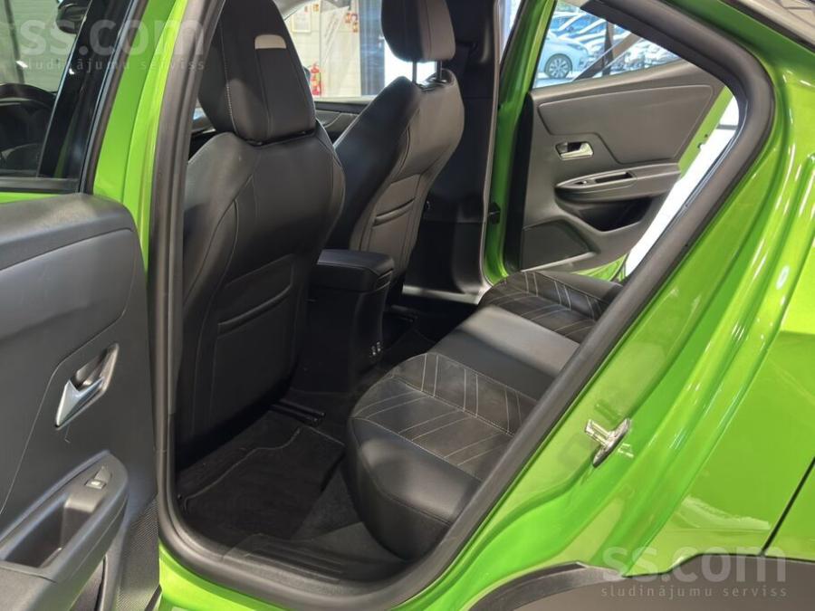 Green Opel Mokka 2021 in Riga, with an engine capacity of 1.60 L and mileage of 80 thousand km for 18990 €, photo 27 on AUTOMOTO.COM.LV