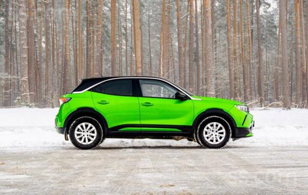 Green Opel Mokka 2022 in Riga, with an engine capacity of 1.20 L and mileage of 59 thousand km for 14690 €, photo 9 on AUTOMOTO.COM.LV