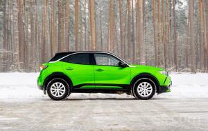 Green Opel Mokka 2022 in Riga, with an engine capacity of 1.20 L and mileage of 59 thousand km for 14690 €, photo 9 on AUTOMOTO.COM.LV