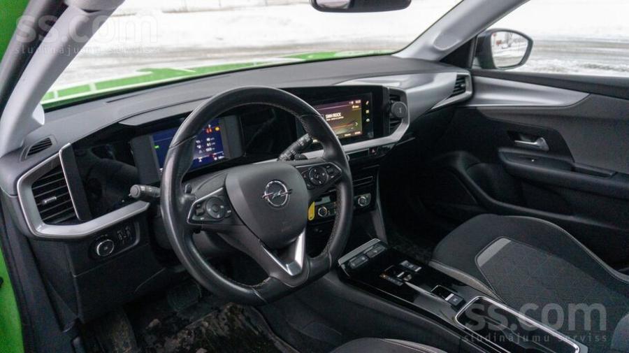 Green Opel Mokka 2022 in Riga, with an engine capacity of 1.20 L and mileage of 59 thousand km for 14690 €, photo 10 on AUTOMOTO.COM.LV