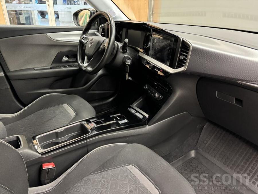 Green Opel Mokka 2022 in Riga, with an engine capacity of 1.20 L and mileage of 59 thousand km for 14700 €, photo 12 on AUTOMOTO.COM.LV