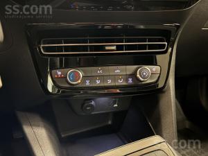 Green Opel Mokka 2022 in Riga, with an engine capacity of 1.20 L and mileage of 59 thousand km for 14700 €, photo 23 on AUTOMOTO.COM.LV