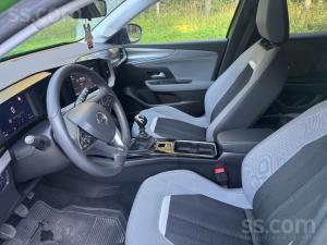 Зеленый Опель Mokka 2024 в Даугавпилс, объемом двигателя 1.20 л и пробегом 26 тыс. км за 18000 €, фото 7 на AUTOMOTO.COM.LV