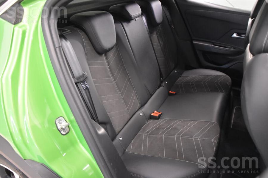 Green Opel Mokka 2021 in Riga, with an engine capacity of 1.70 L and mileage of 71 thousand km for 18990 €, photo 17 on AUTOMOTO.COM.LV
