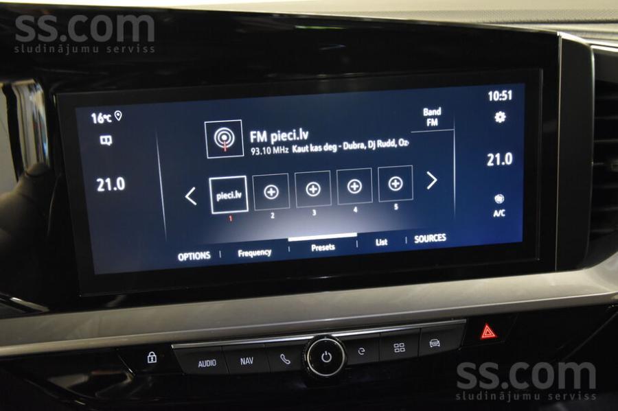 Green Opel Mokka 2021 in Riga, with an engine capacity of 1.70 L and mileage of 71 thousand km for 18990 €, photo 20 on AUTOMOTO.COM.LV