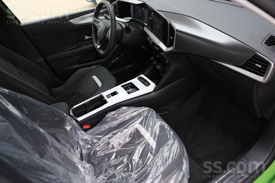 Zaļš Opel Mokka 2023 Tukums, ar dzinēja tilpumu 0.00 L un nobraukumu 1 tūkst. km par 24999 €, foto 12 vietnē AUTOMOTO.COM.LV