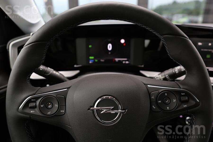 Zaļš Opel Mokka 2023 Tukums, ar dzinēja tilpumu 0.00 L un nobraukumu 1 tūkst. km par 24999 €, foto 14 vietnē AUTOMOTO.COM.LV