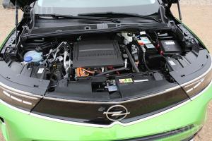 Zaļš Opel Mokka 2023 Tukums, ar dzinēja tilpumu 0.00 L un nobraukumu 1 tūkst. km par 24999 €, foto 35 vietnē AUTOMOTO.COM.LV