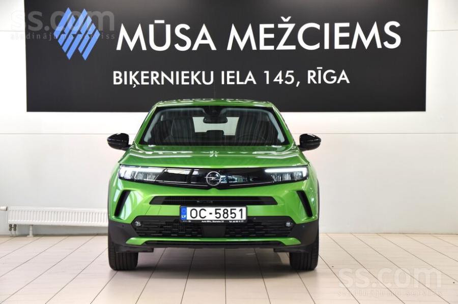 Zaļš Opel Mokka 2025 Rīga, ar dzinēja tilpumu 1.20 L un nobraukumu 10 tūkst. km par 20990 €, foto 3 vietnē AUTOMOTO.COM.LV
