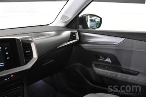 Zaļš Opel Mokka 2025 Rīga, ar dzinēja tilpumu 1.20 L un nobraukumu 10 tūkst. km par 20990 €, foto 14 vietnē AUTOMOTO.COM.LV
