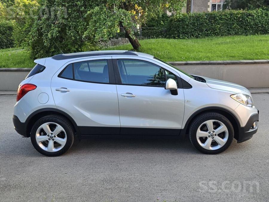 Grey Opel Mokka 2012 in Jekabpils, with an engine capacity of 1.70 L and mileage of 282 thousand km for 6990 €, photo 6 on AUTOMOTO.COM.LV