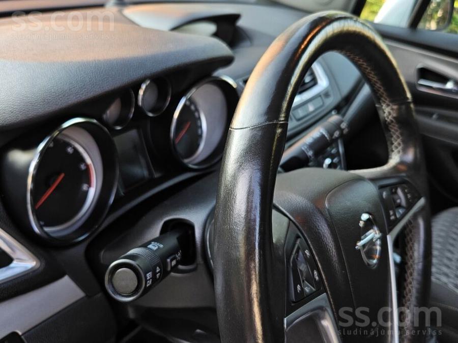 Grey Opel Mokka 2012 in Jekabpils, with an engine capacity of 1.70 L and mileage of 282 thousand km for 6990 €, photo 13 on AUTOMOTO.COM.LV