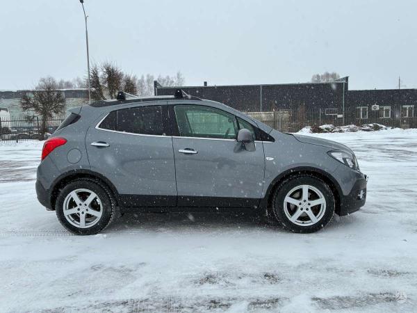 Grey Opel Mokka 2013 in Marijampole, with an engine capacity of 1.69 L and mileage of 177 thousand km for 5550 €, photo 2 on AUTOMOTO.COM.LV