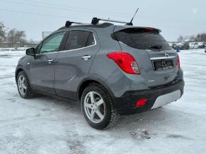 Grey Opel Mokka 2013 in Marijampole, with an engine capacity of 1.69 L and mileage of 177 thousand km for 5550 €, photo 4 on AUTOMOTO.COM.LV