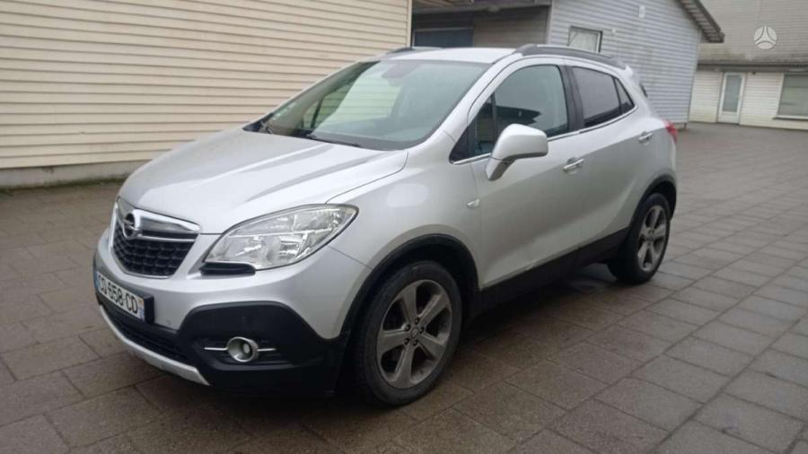 Pelēks Opel Mokka 2013 Viļņa, ar dzinēja tilpumu 1.69 L un nobraukumu 240 tūkst. km par 5600 €, foto 1 vietnē AUTOMOTO.COM.LV