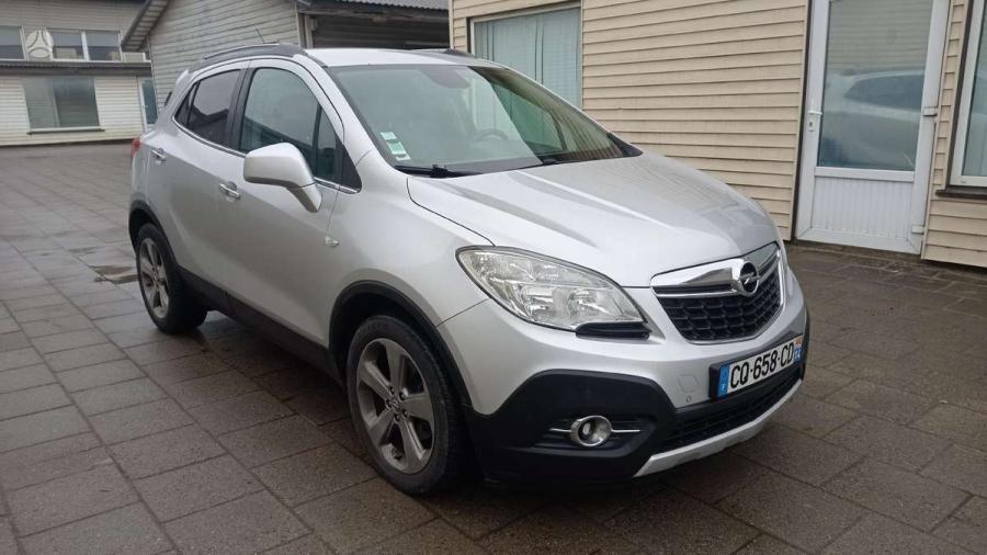 Pelēks Opel Mokka 2013 Viļņa, ar dzinēja tilpumu 1.69 L un nobraukumu 240 tūkst. km par 5600 €, foto 3 vietnē AUTOMOTO.COM.LV