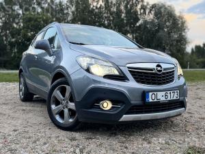 Серый Опель Mokka 2013 в Цесис, объемом двигателя 1.70 л и пробегом 0 тыс. км за 6490 €, фото 1 на AUTOMOTO.COM.LV