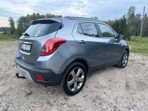 Серый Опель Mokka 2013 в Цесис, объемом двигателя 1.70 л и пробегом 0 тыс. км за 6490 €, фото 4 на AUTOMOTO.COM.LV