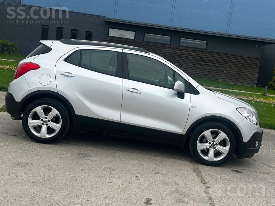 Pelēks Opel Mokka 2013 Rīga, ar dzinēja tilpumu 1.60 L un nobraukumu 210 tūkst. km par 6290 €, foto 10 vietnē AUTOMOTO.COM.LV