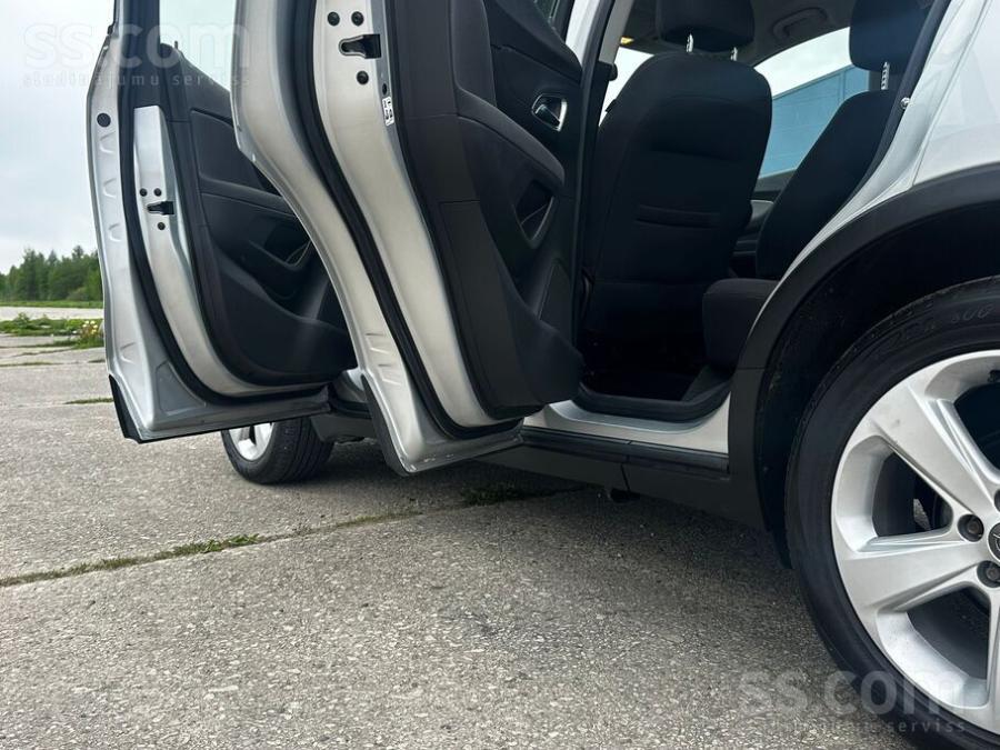 Pelēks Opel Mokka 2013 Rīga, ar dzinēja tilpumu 1.60 L un nobraukumu 210 tūkst. km par 6290 €, foto 20 vietnē AUTOMOTO.COM.LV