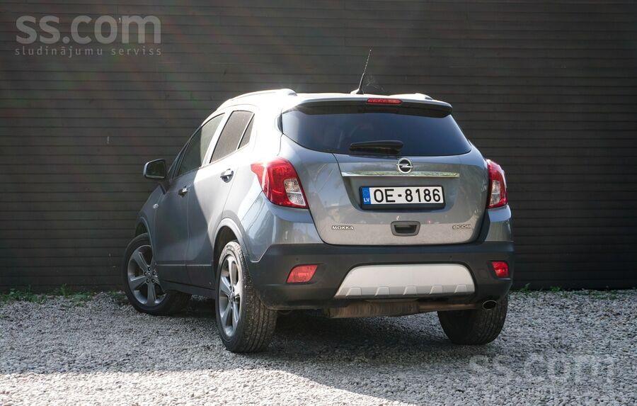 Pelēks Opel Mokka 2013 Rīga, ar dzinēja tilpumu 1.70 L un nobraukumu 270 tūkst. km par 5800 €, foto 4 vietnē AUTOMOTO.COM.LV